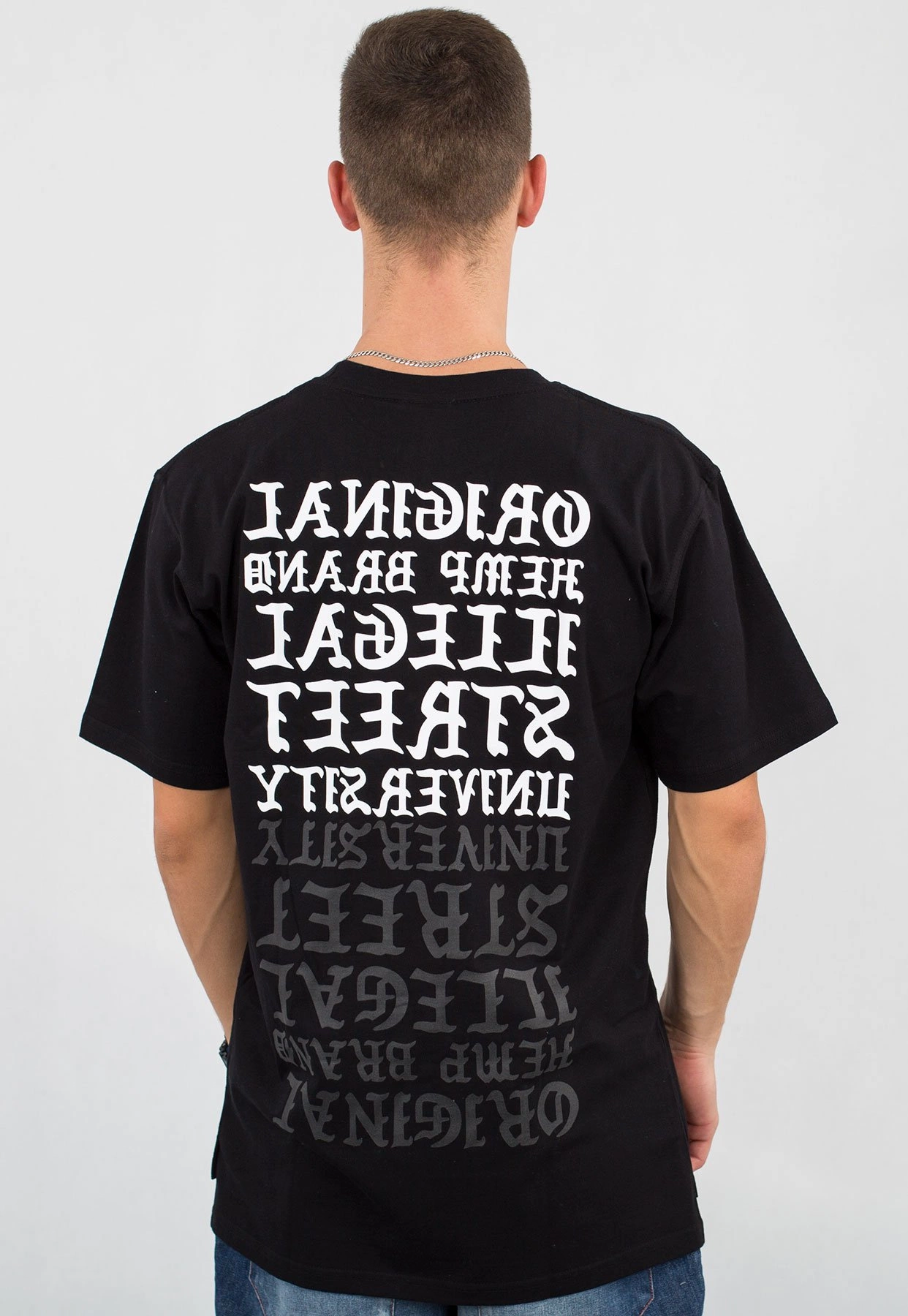 T-shirt Diil Clunk czarny - MEMBRANA.PL