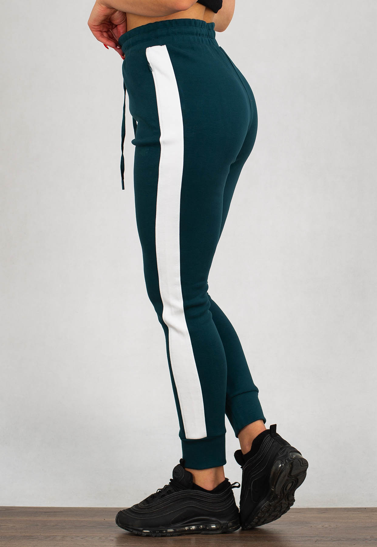 Dresy 4F SPDD0013 ciemno zielona - MEMBRANA.PL