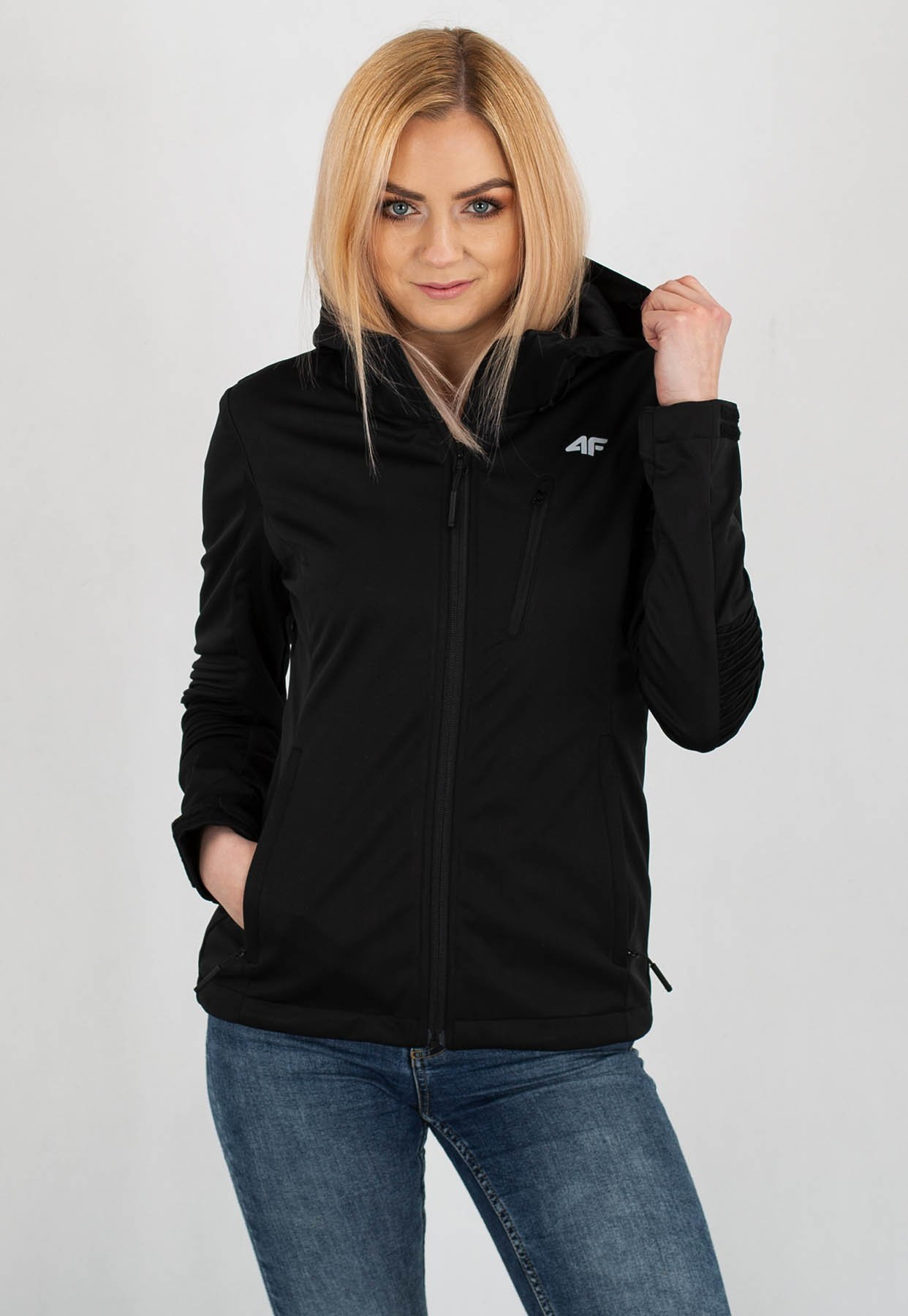 Kurtka 4F SFD002 NeoDry 5 000 czarna