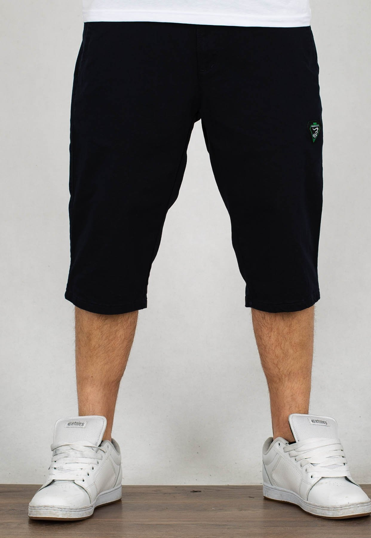 Spodenki Grube Lolo Mat Dymek Back ciemno granatowe - MEMBRANA.PL